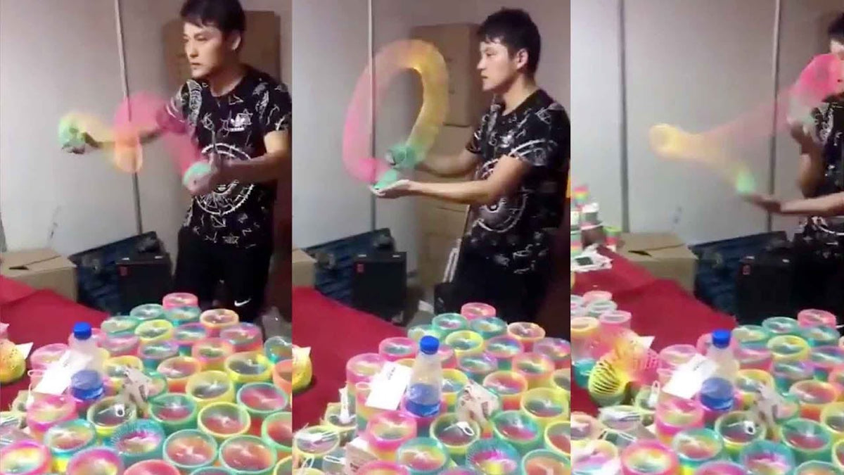 Interview with a Chinese Slinky Master – HyperSpring Toys